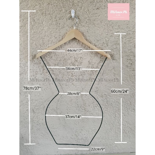 (NEW) Black Metal Body Shape Wooden Hanger Oval Shape Clothes Hanger ...