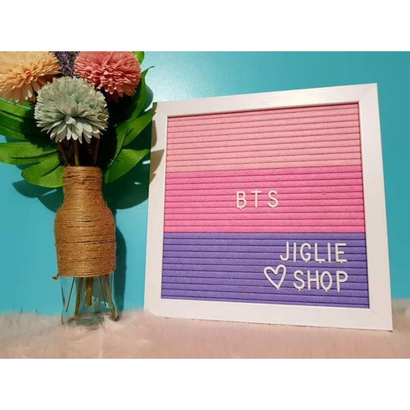 immediate shipping LETTER BOARD FELT 25x25 cm free letters and LB stand .Princess ,cocomelon ...
