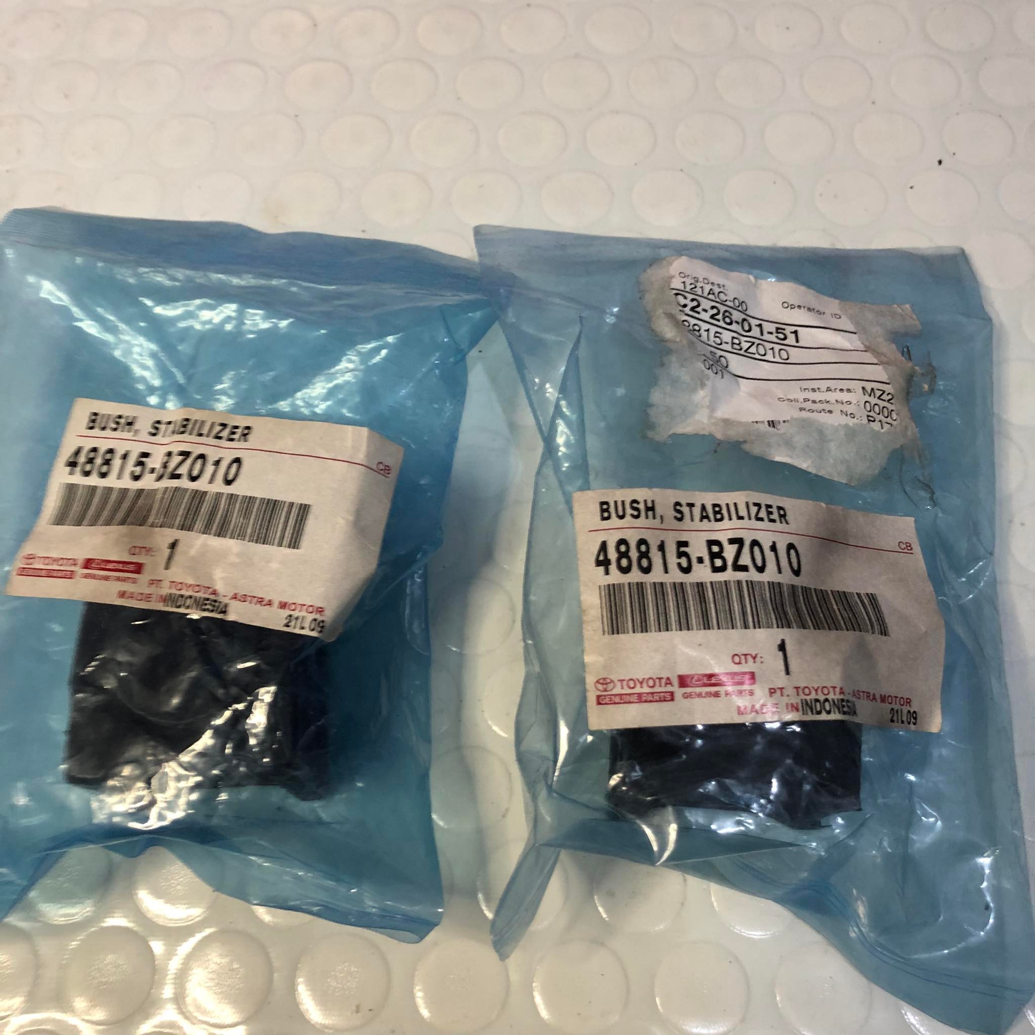 GENUINE TOYOTA STABILIZER BUSHING FOR AVANZA 2006-2011 2 PIECES (48815 ...