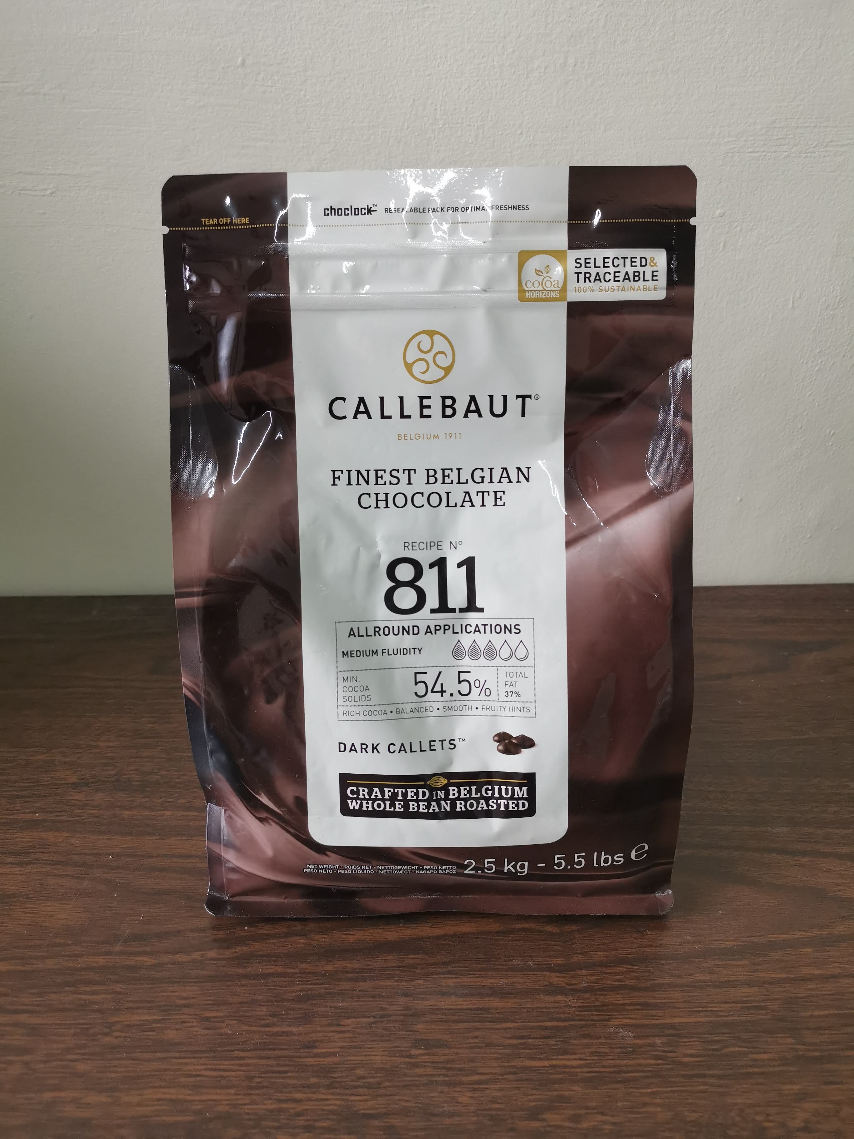 Callebaut Couverture 811 54.5% Dark Chocolate Callets 2.5kg / 500g ...