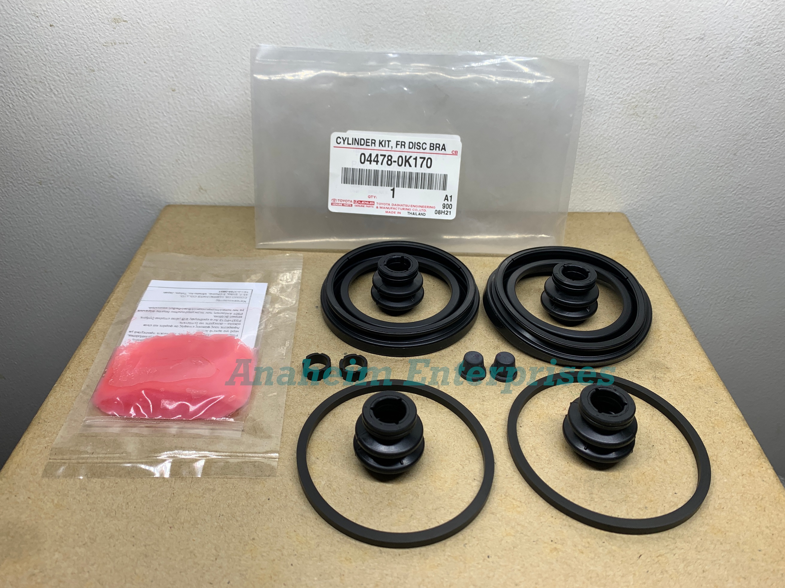 Toyota Hilux 2016 - 2020 2.4 J, Innova 2016 - 2020 Caliper Kit Front ...