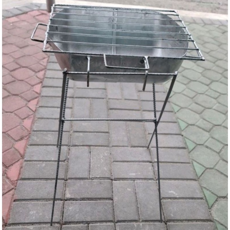 Barbeque grill with stand Ihawan ng BBQ Portable folding BBQ Stand ...