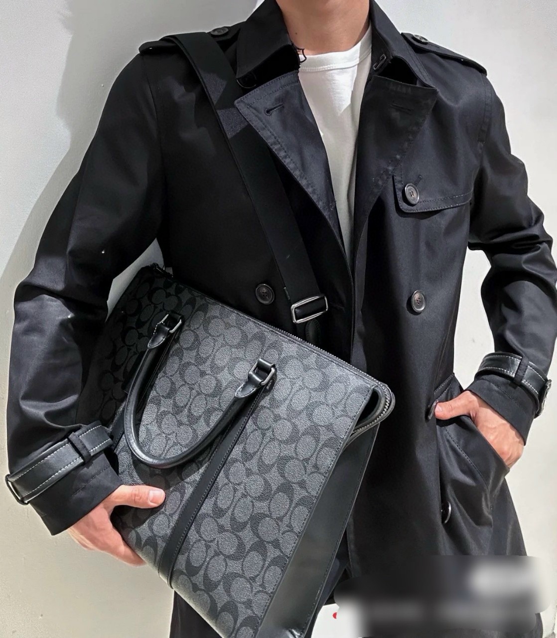 Original Coach Graham Briefcase In Signature Canvas CE400 - Black ...