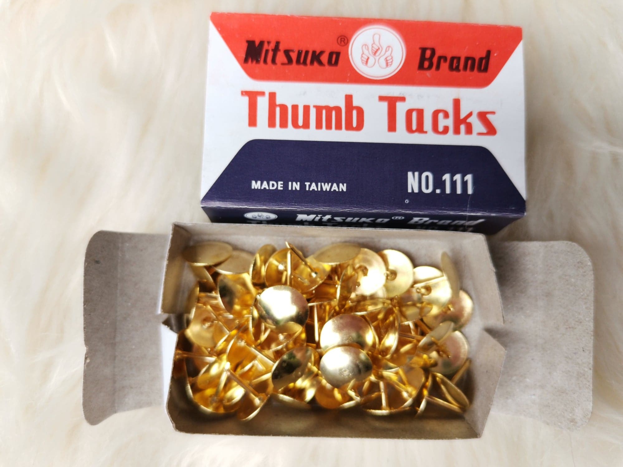 Mitsuko Gold steel Thumb Tacks 1 box | Lazada PH
