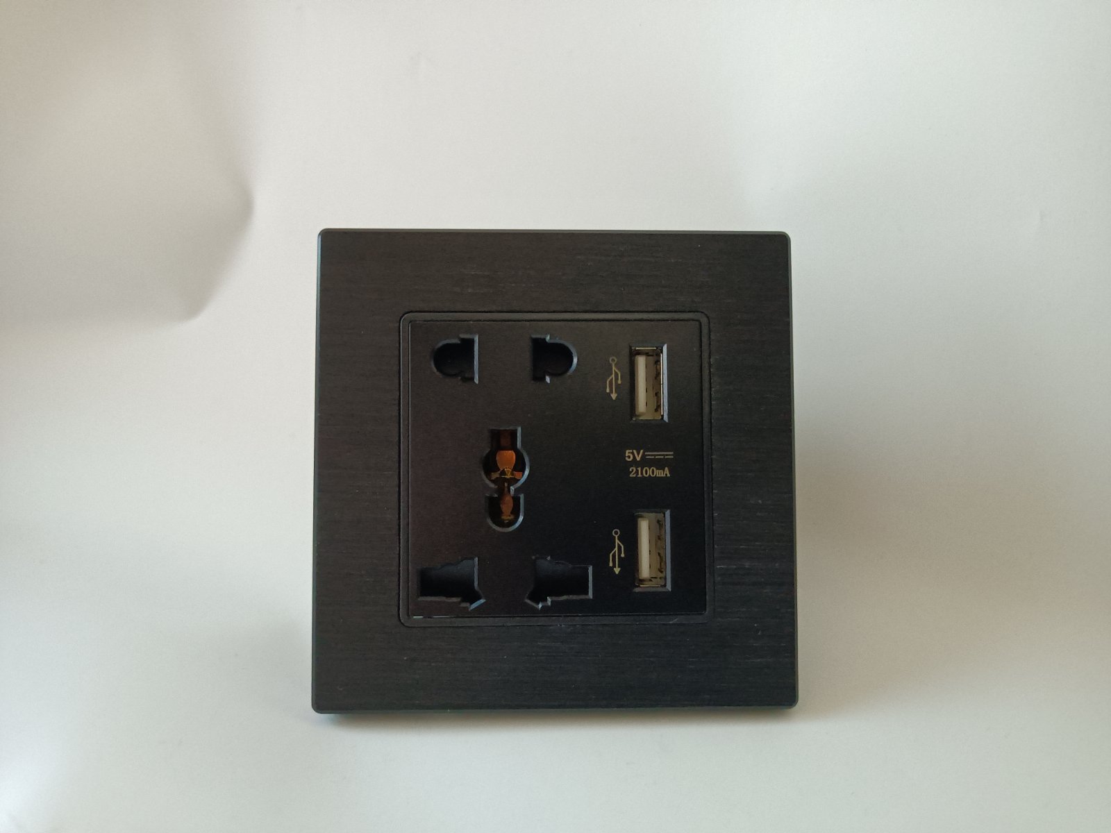 Universal Socket + USB | Lazada PH