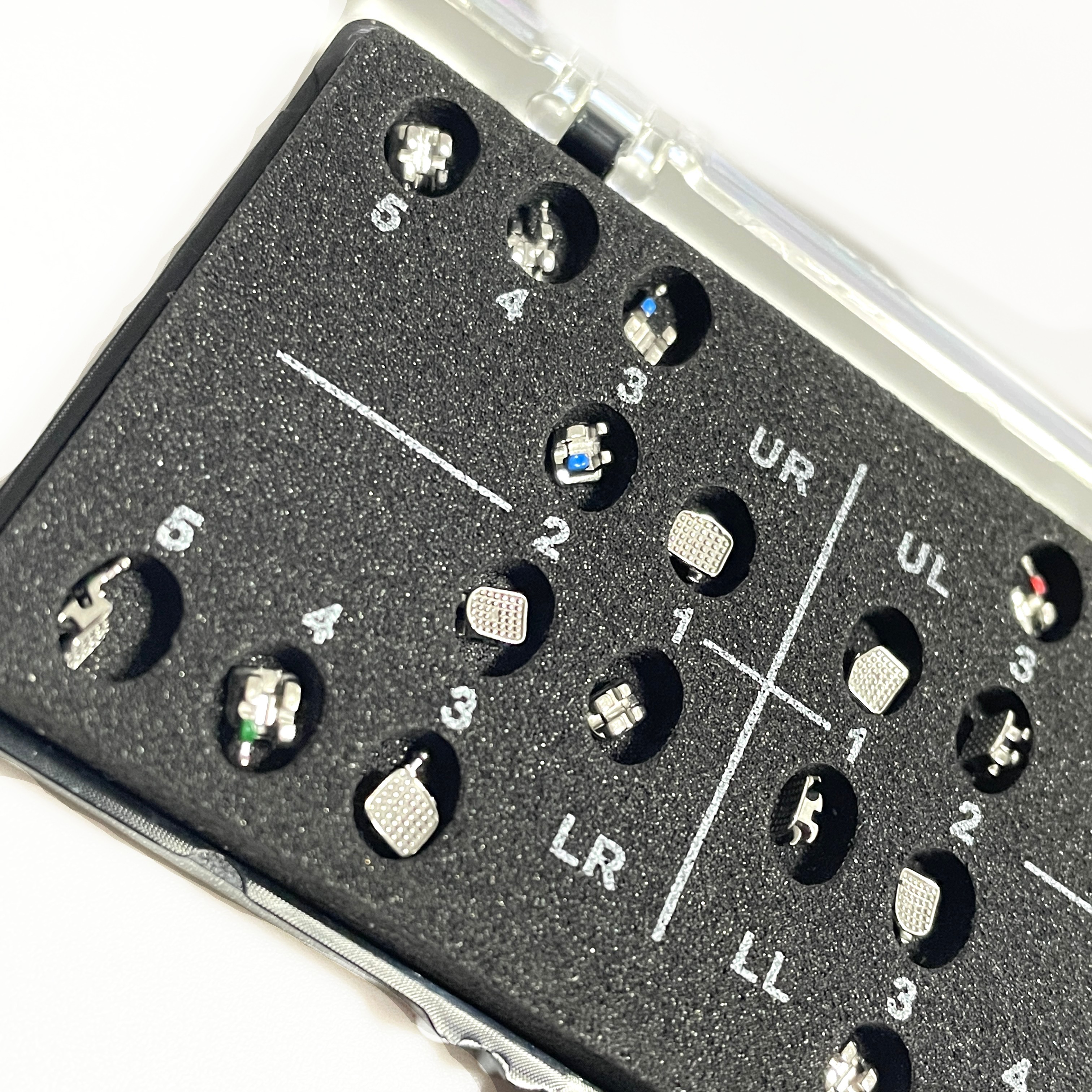 1Box Excellent MBT 345Hooks 0.022 Ortho Standard/Mini Metal Bracket ...