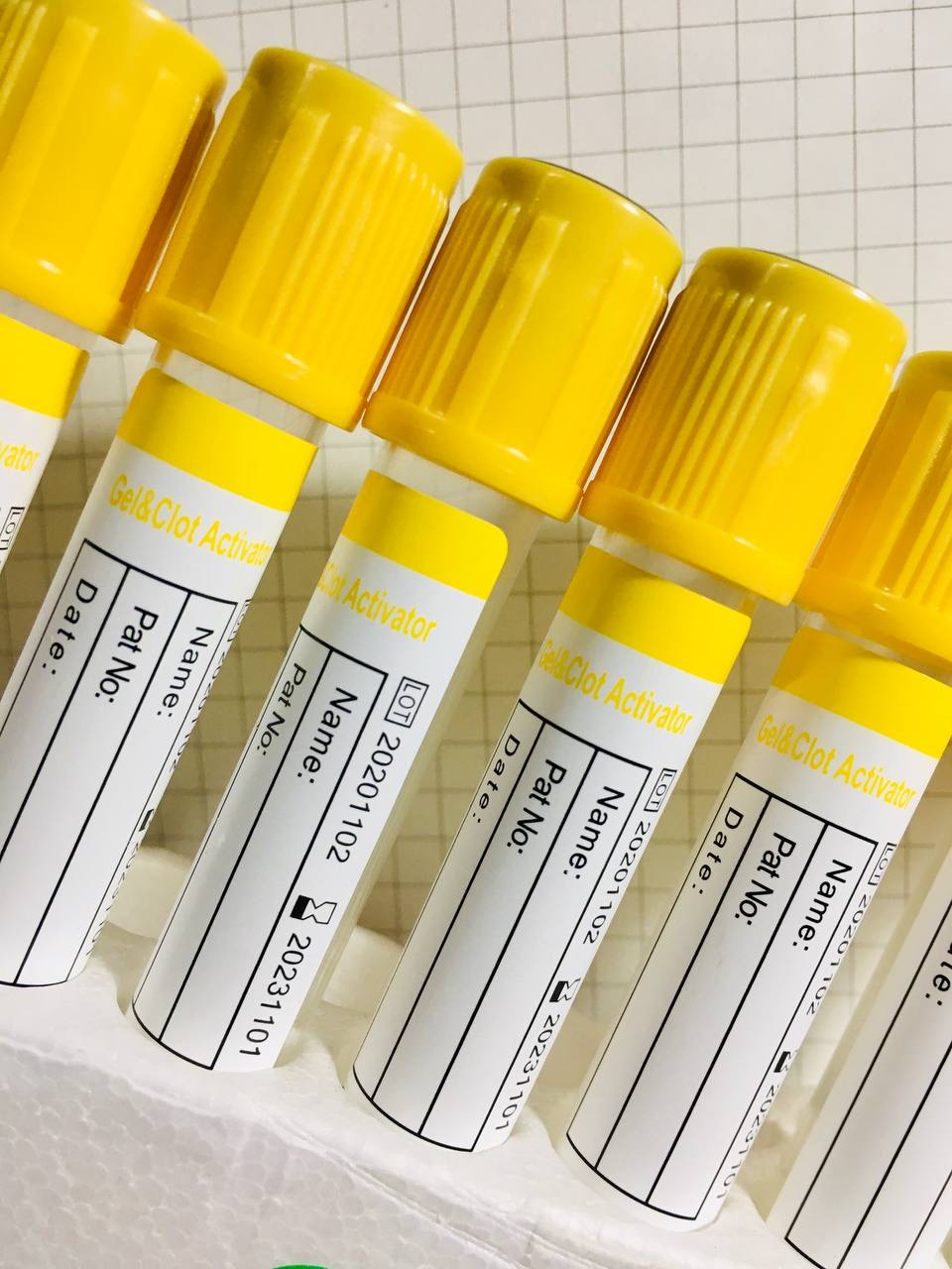 Gold Vacutainer with Thixotropic Gel Separator or Vacuum Tube for Veni ...