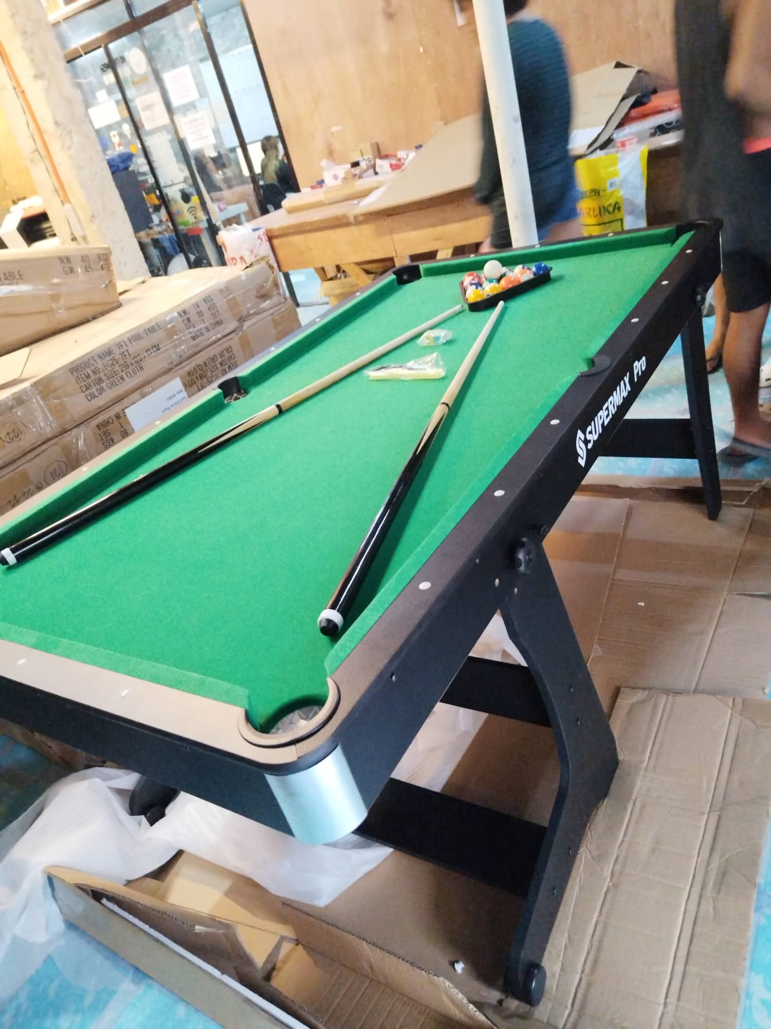 6FT. FOLDABLE BILLIARD TABLE (SUPERMAX) W/ COMPLETE ACCESSORIES / GAMIT ...