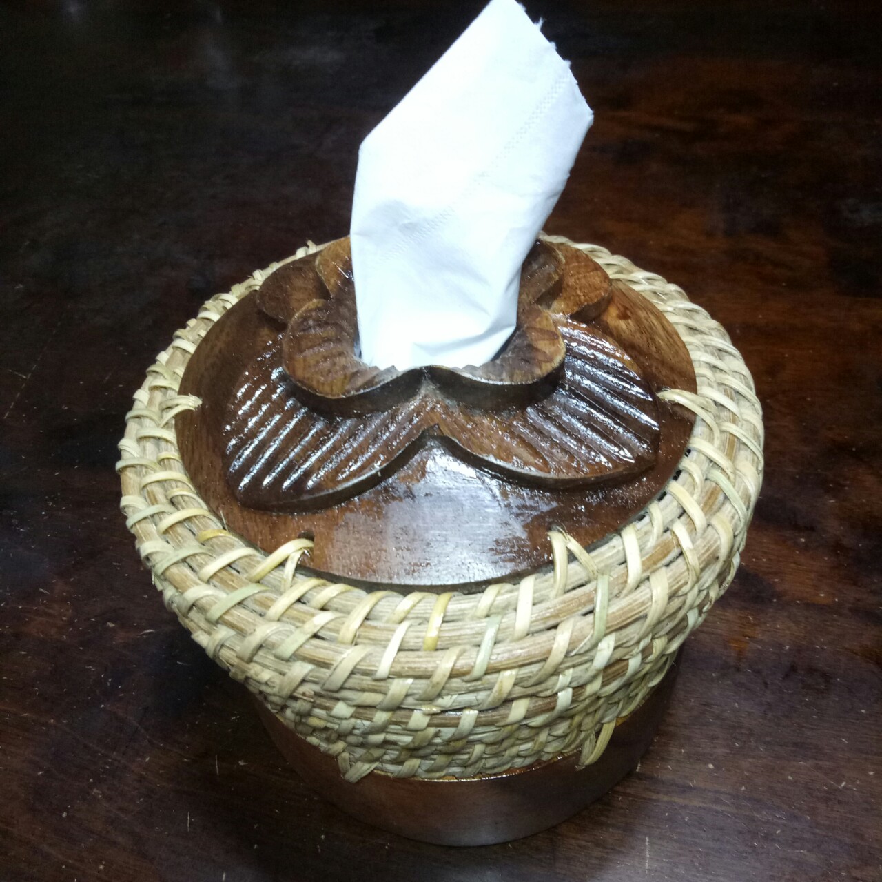 Wooden Tissue Dispenser w/ Knitted Rattan, Tissue Holder, Wood Carving ...