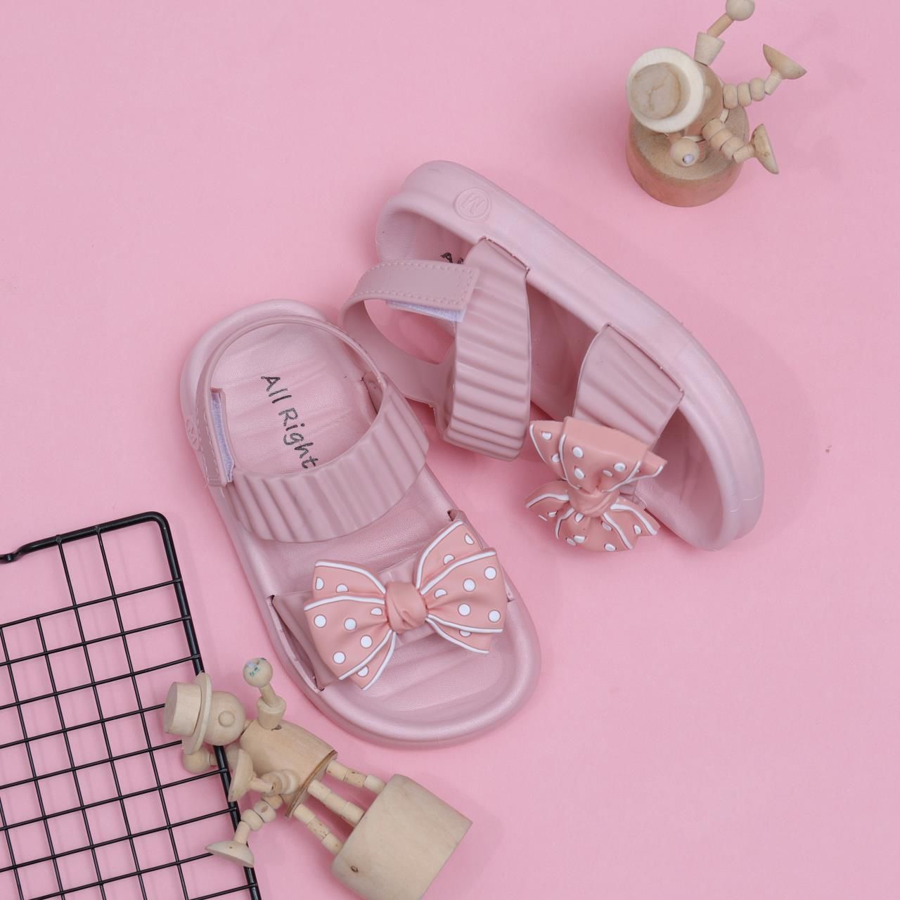 1032 New sanndals mga bata | Lazada PH