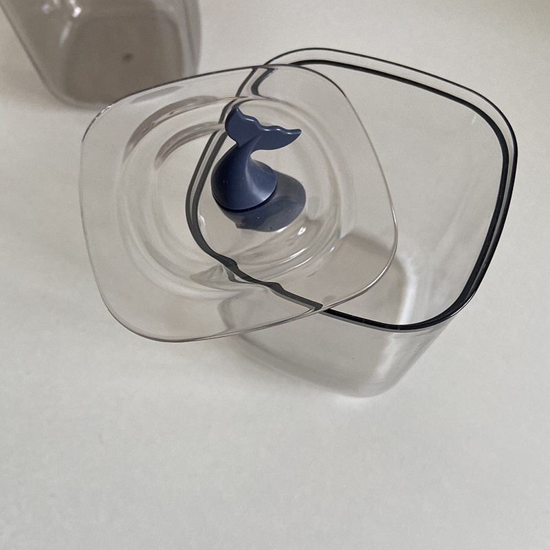 Animal storage box polar bear whale transparent acrylicswabpad storage ...