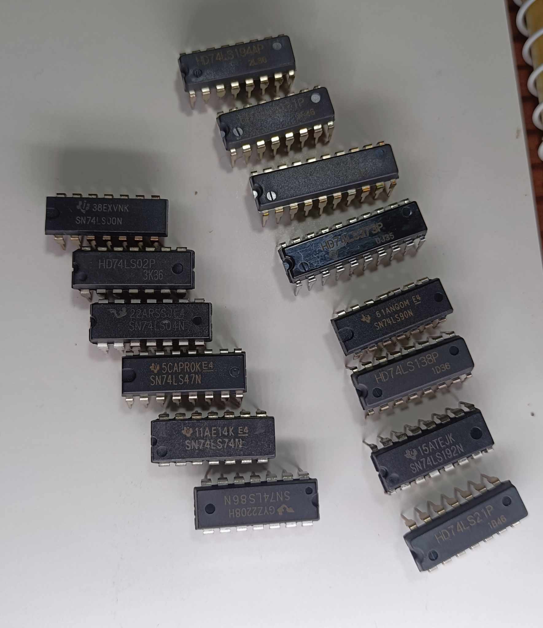 1pc IC 74LS SERIES 74LS00 74LS02 74LS04 74LS08 74LS32 74LS47 74LS74 ...