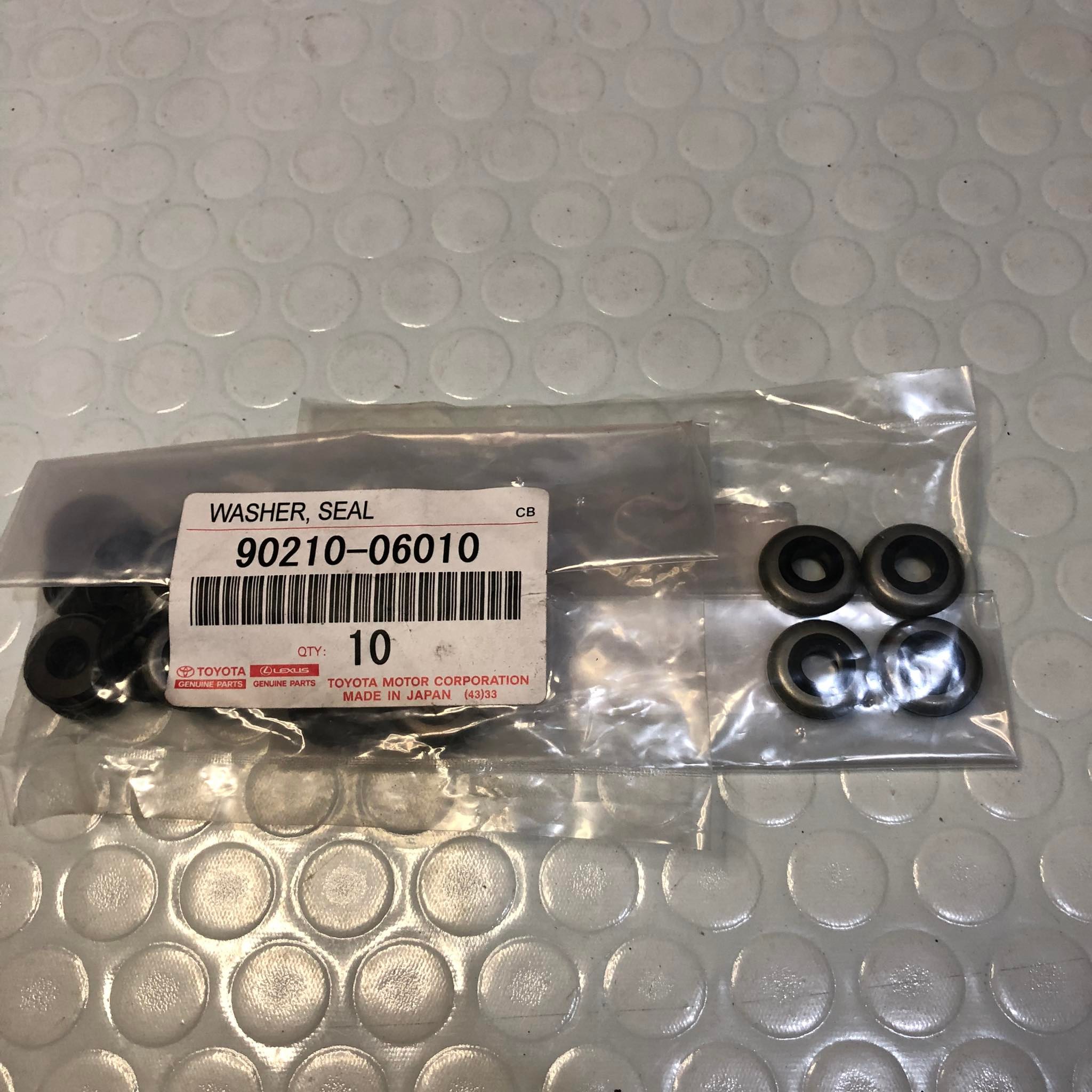 GENUINE TOYOTA VALVE COVER WASHER SEAL FOR COROLLA GLI 4AFE 1993-2001 4 ...