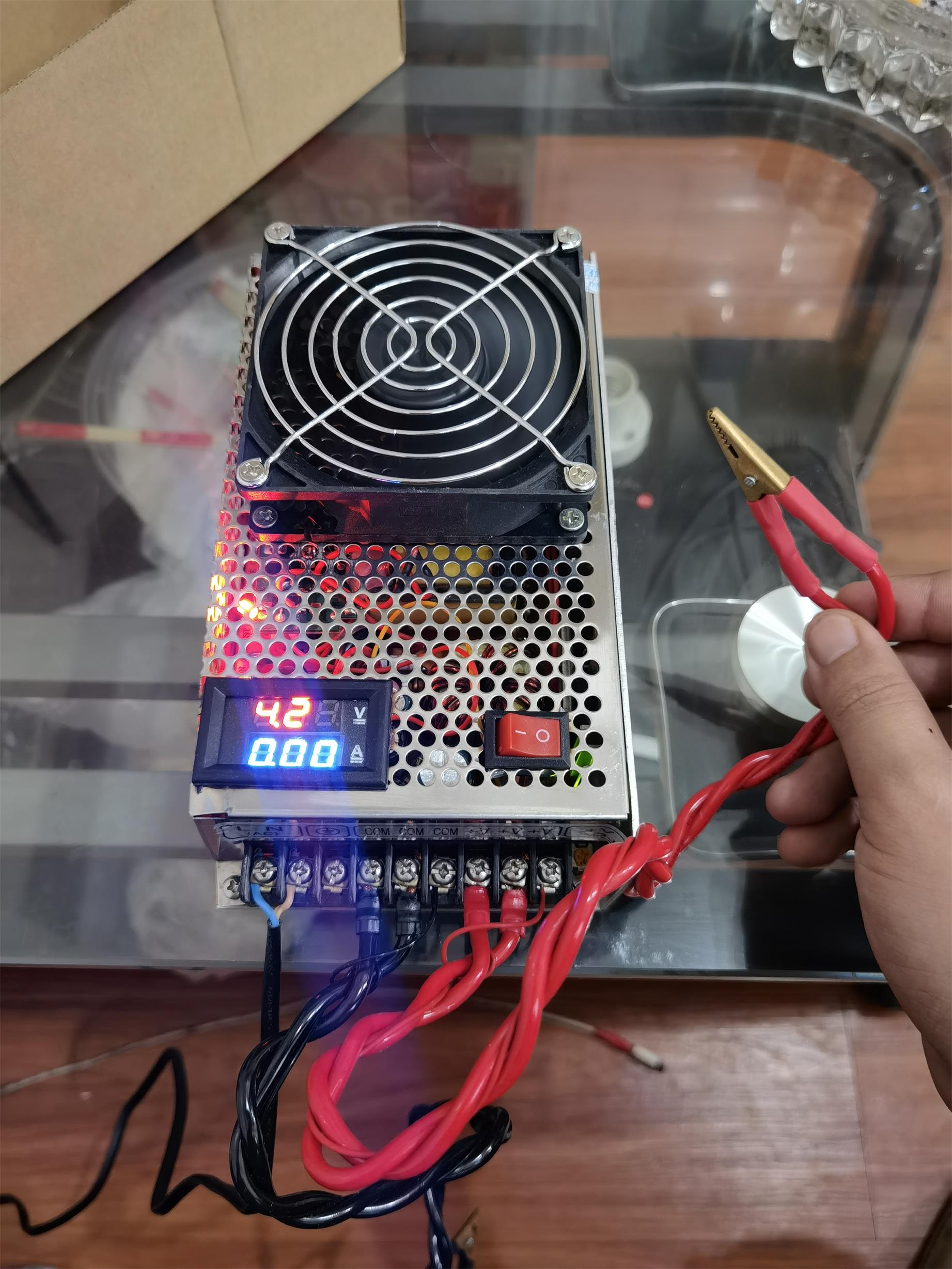 Single cell battery charger, 3.65V/4.2V. 0-40A adjustable current ...