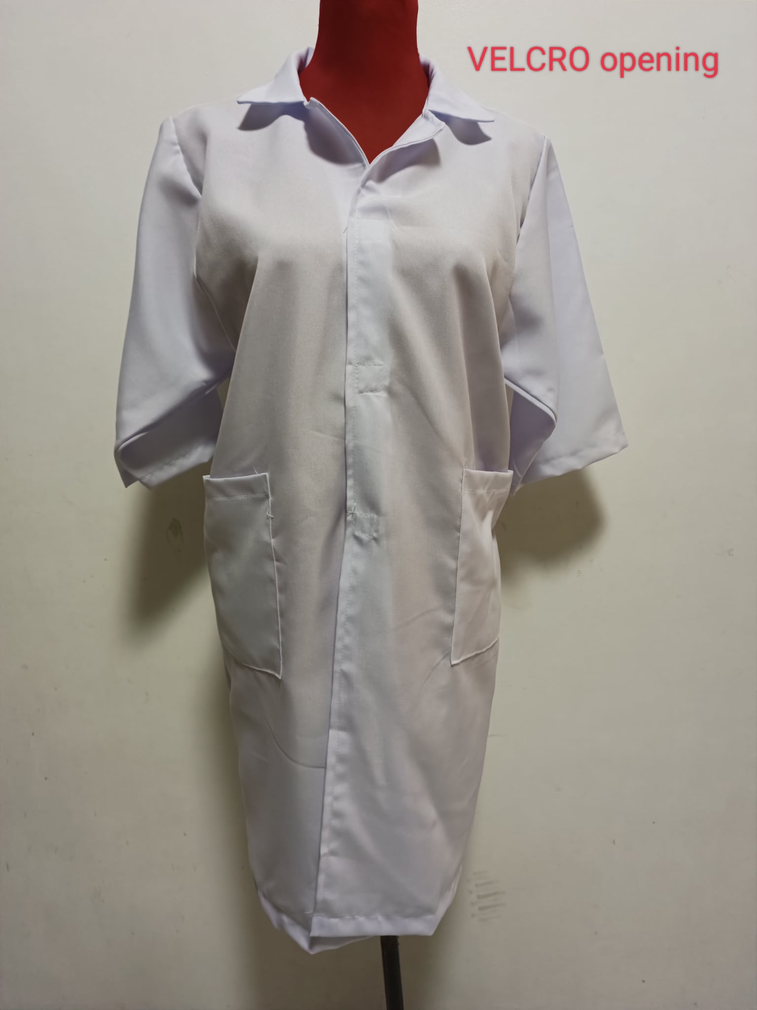 lab gown / lab coat / nurse / velcro buttons opening 3/4 / longsleeve ...