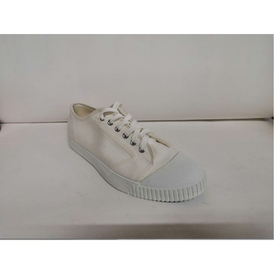 ♟ ROBERTSON'S SEPAK TAKRAW SHOES FOR MEN AND LADIES 100 ORIGINAL ...