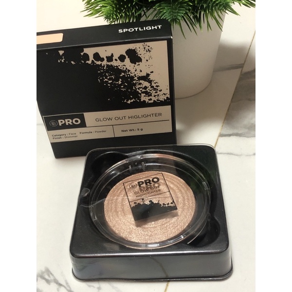 Pro Glow out highlighter - Strobe and spotlight | Lazada PH