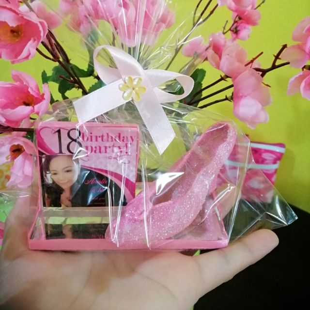 Debut Giveaways Ideas