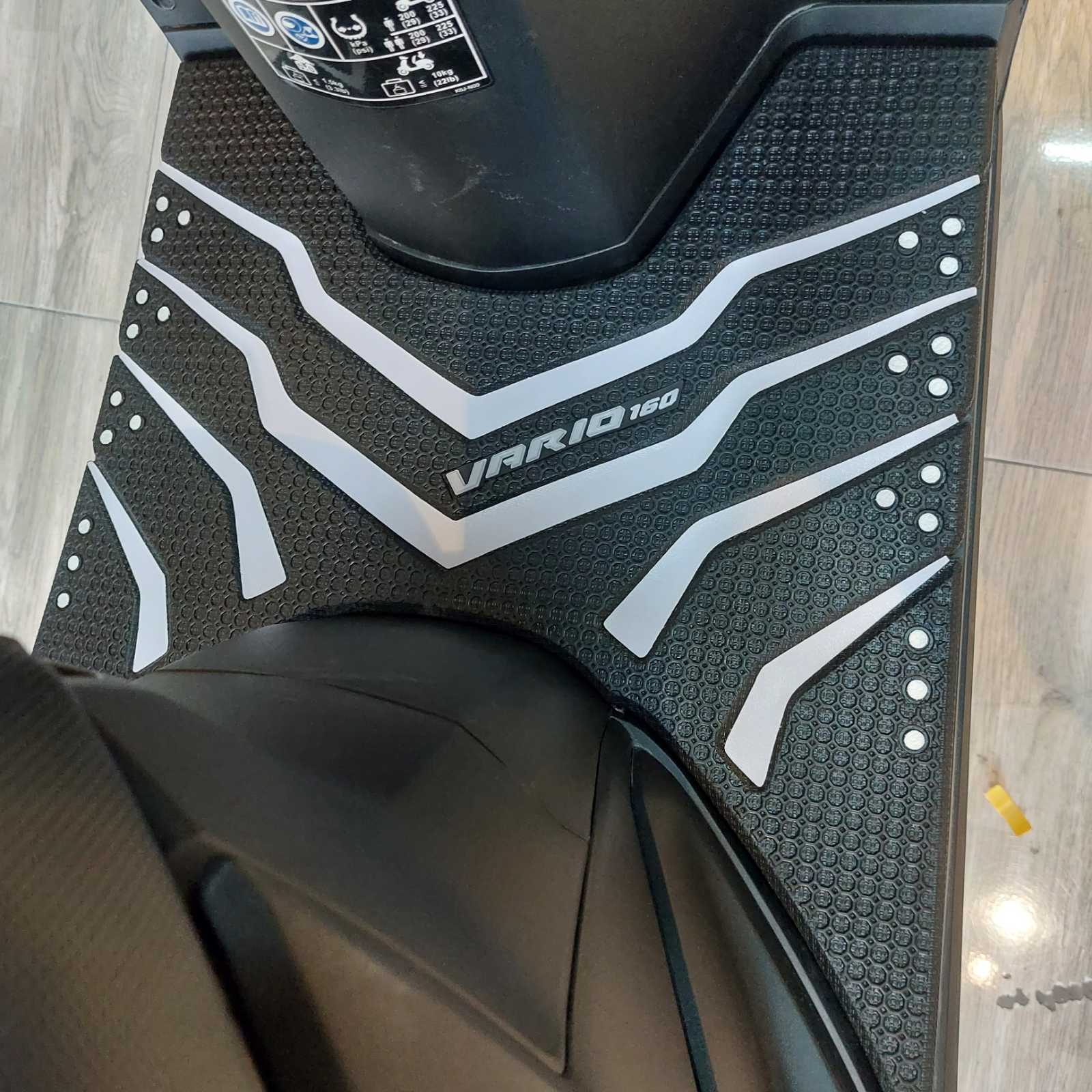 Click 160 footboard matting / Rubber matting heavy duty (CLICK 160 LOGO ...