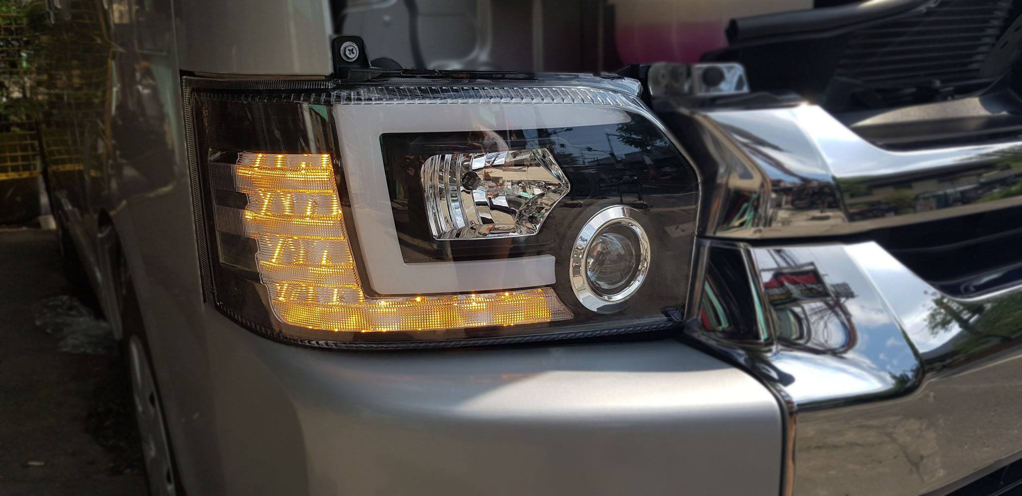 Projector Headlight Headlamp Assembly for Toyota Hiace GL Grandia 2014 ...