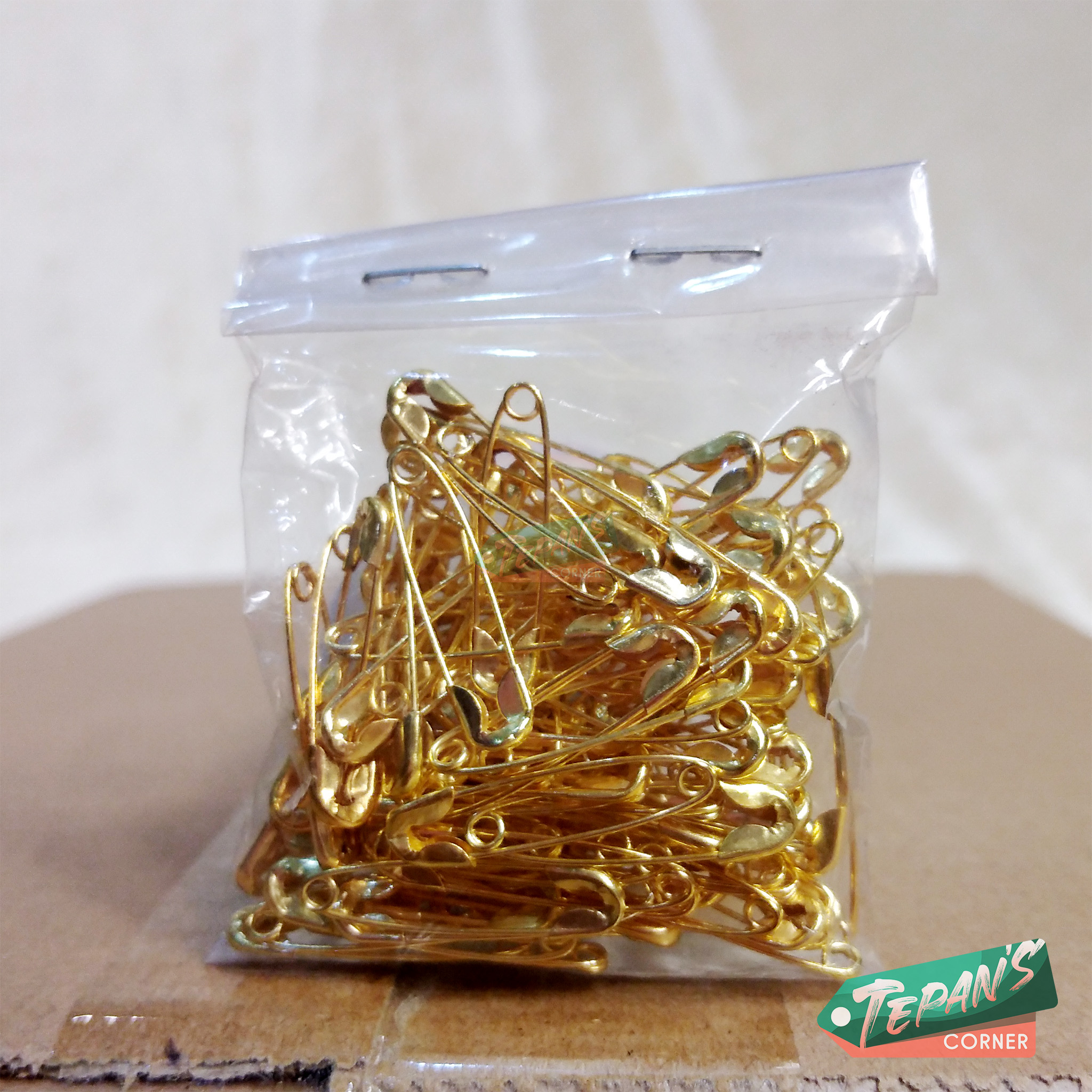 Safety Pin Perdible Assorted Sizes (100 pcs per set) | Lazada PH