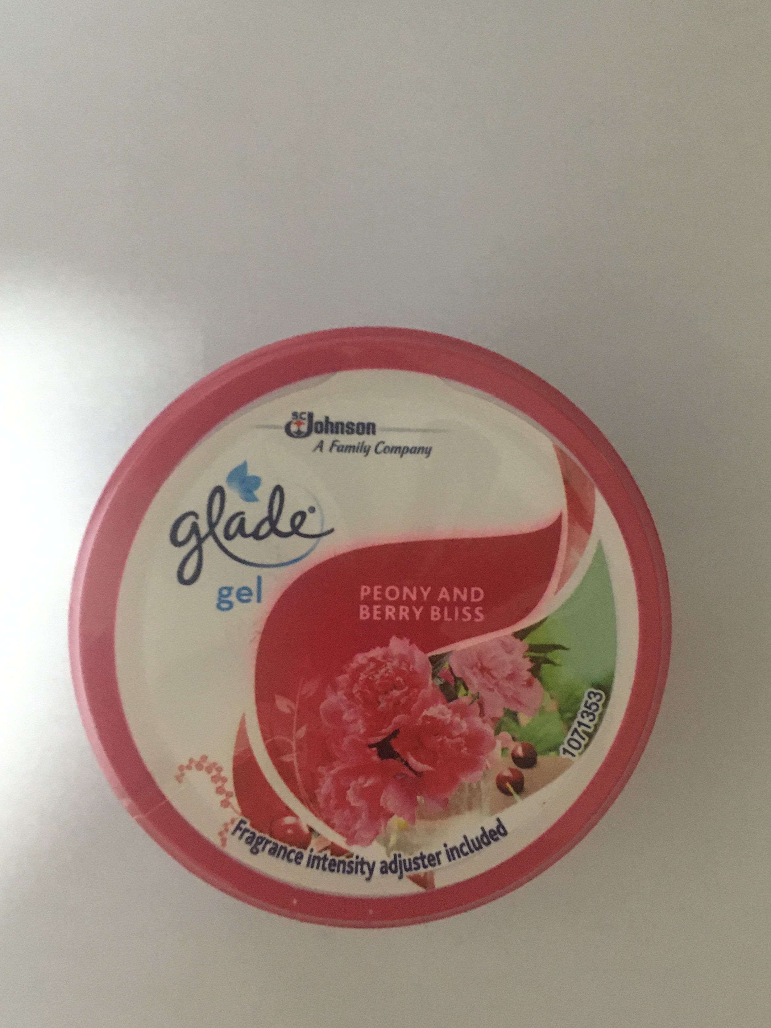 Glade Mini Gel Air Freshener 70g - Peony | Lazada PH
