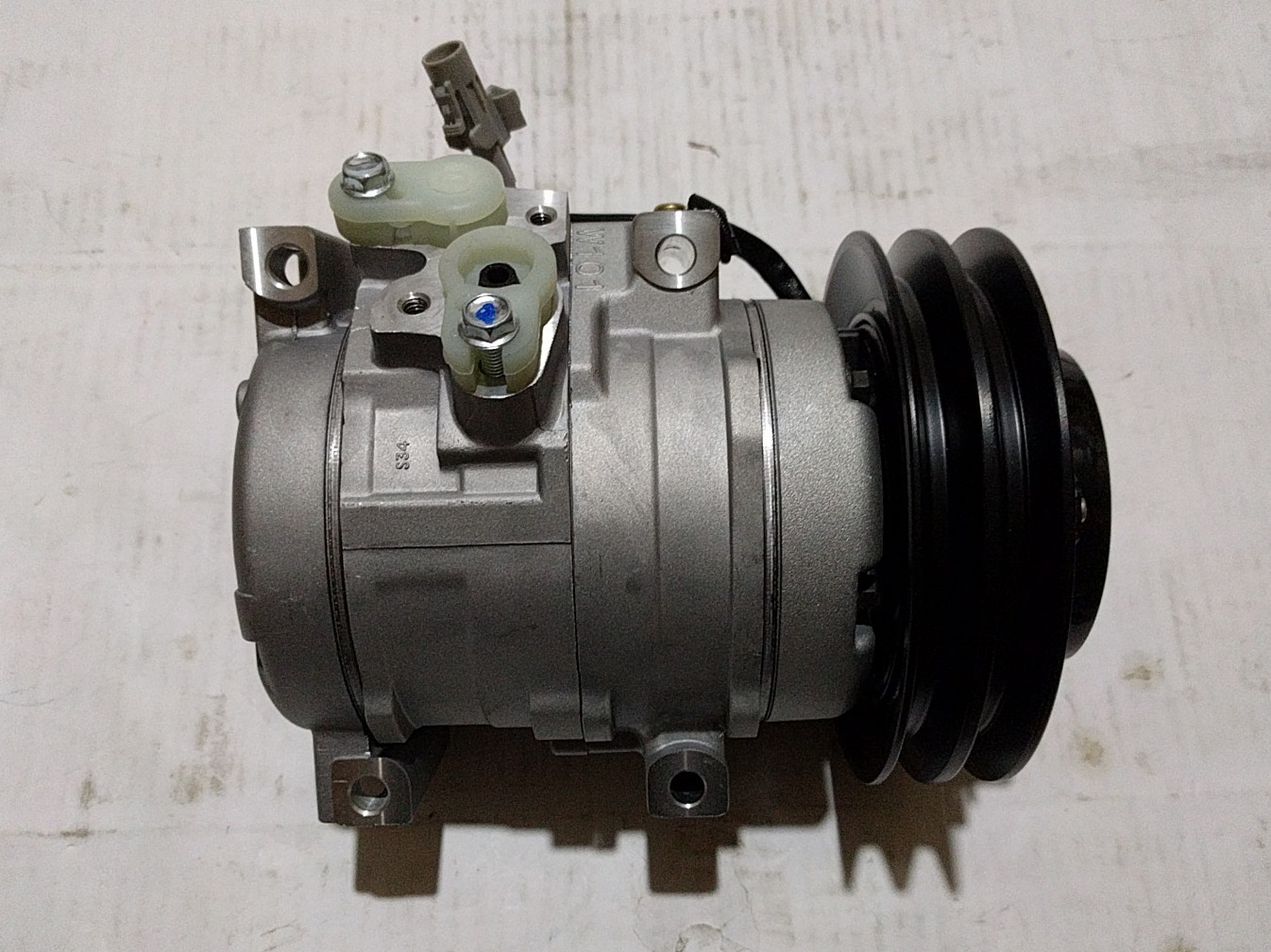 Isuzu Crosswind (2006-2018) | Sportivo (2006-2018) - Aircon Compressor ...