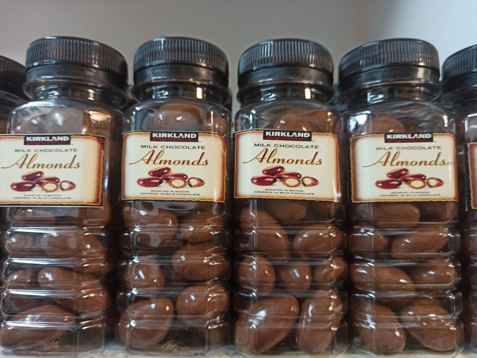 Kirkland Signature Milk Chocolate (ALMOND 200ml) | Lazada PH