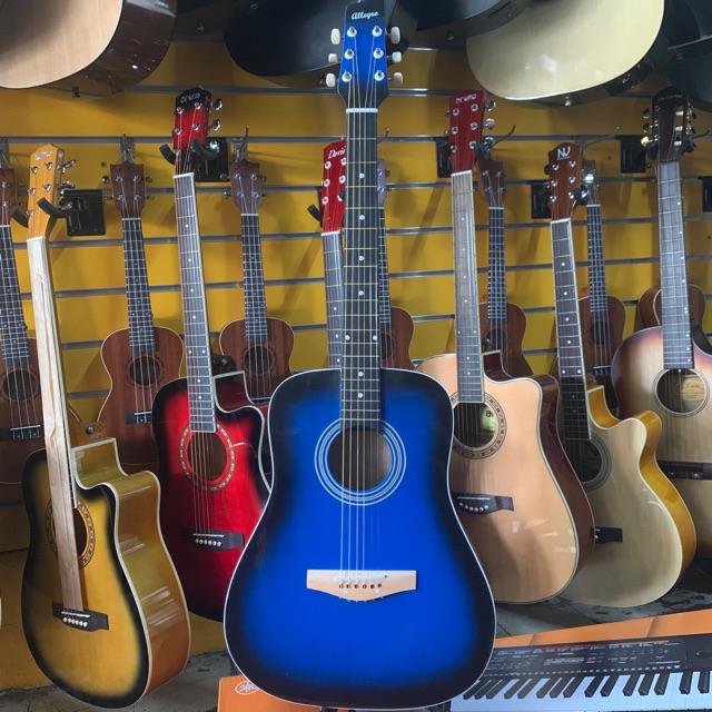 Allegro Jr Acoustic Guitar with free CASE, pick and bag 6.6 to 7.7 ...