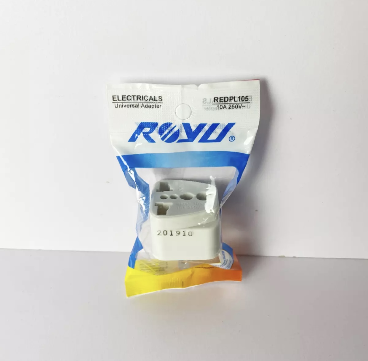 Royu universal adapter REDPL105 | Lazada PH