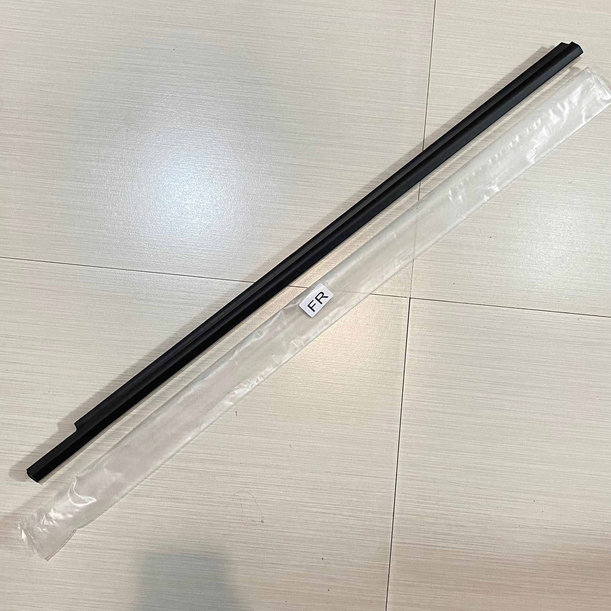 Universal Toyota Innova 2005-2015 car door window weatherstrips trim ...