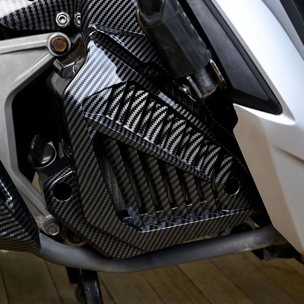 HONDA RADIATOR COVER CLICK 125i/150i GAME CHANGER RADIATOR COVER CARBON ...