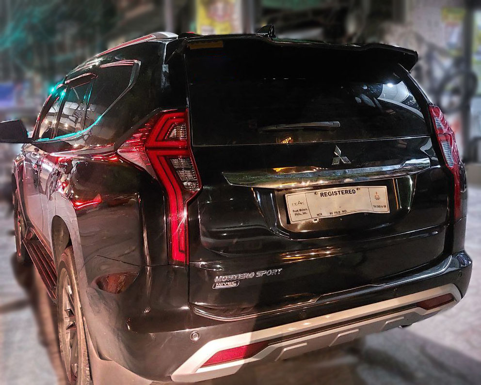 Mitsubishi Montero 2020 to 2023 Diamond Black Paint Rear Spoiler Ver. 2 ...