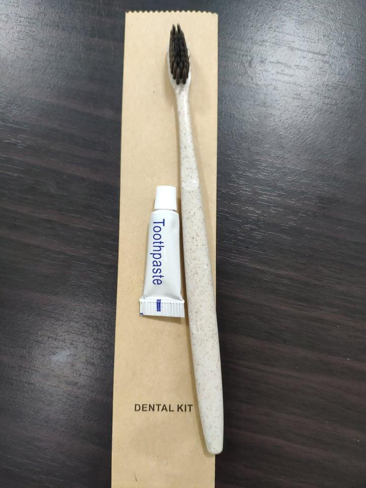 Hotel Amenities Dental kit Toothbrush&5gtoothpaste set in Pouch (100 ...