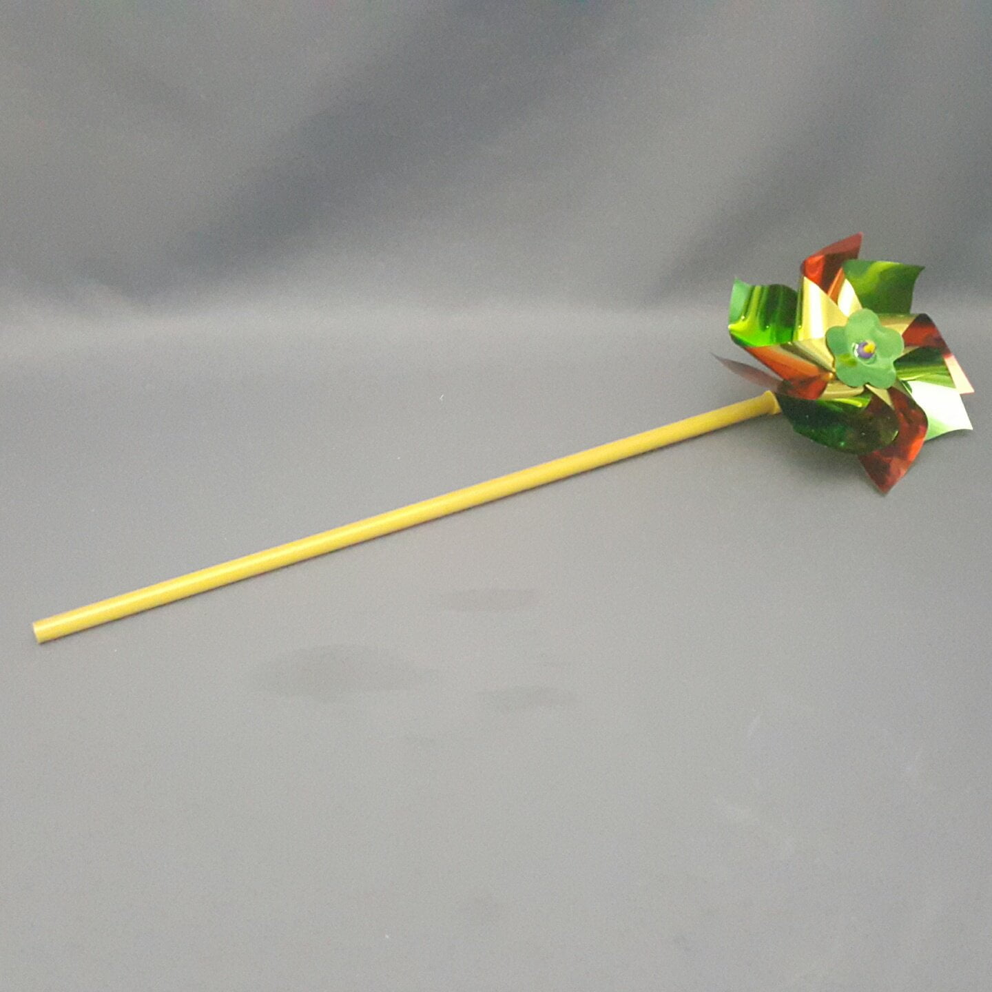 MULTI-COLOR FOIL WINDMILL W/ STICK (3 Sizes Pinwheel) | Lazada PH
