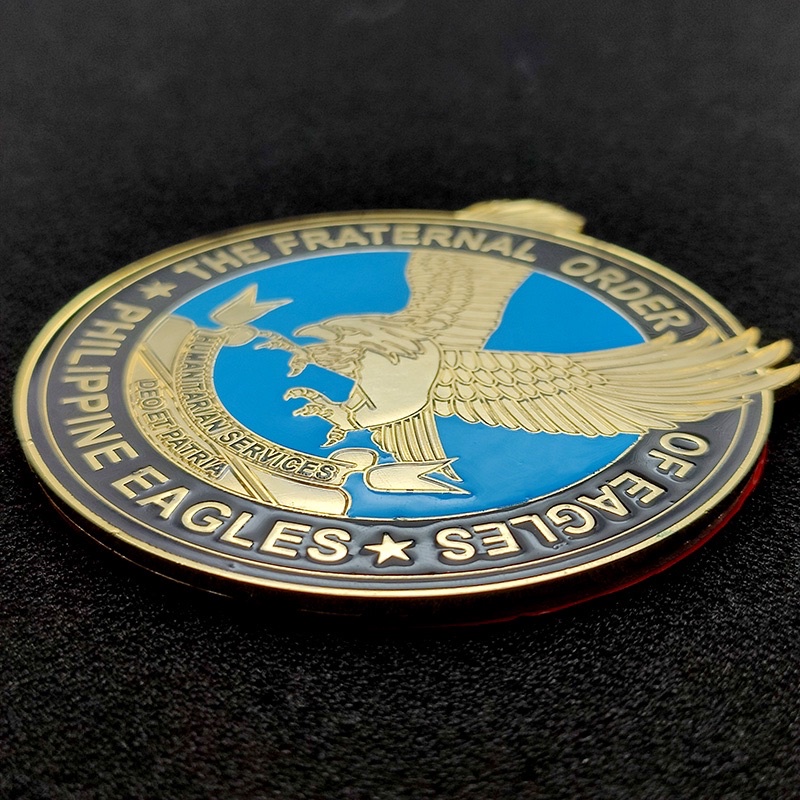 popular 2022 New Design Epoxy Laminated TFOE-PE Car Motorcycle Emblem ...