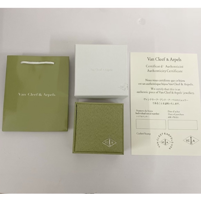 [Bubble Wrap] VCA Earrings Box Counter Packing Necklace Tote Bag With ...