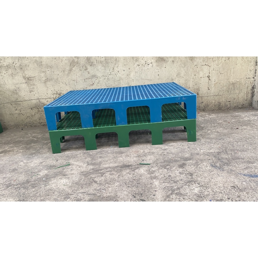 HEAVY DUTY Elevated Plastic Matting Dog or any Purposes High Quality ...