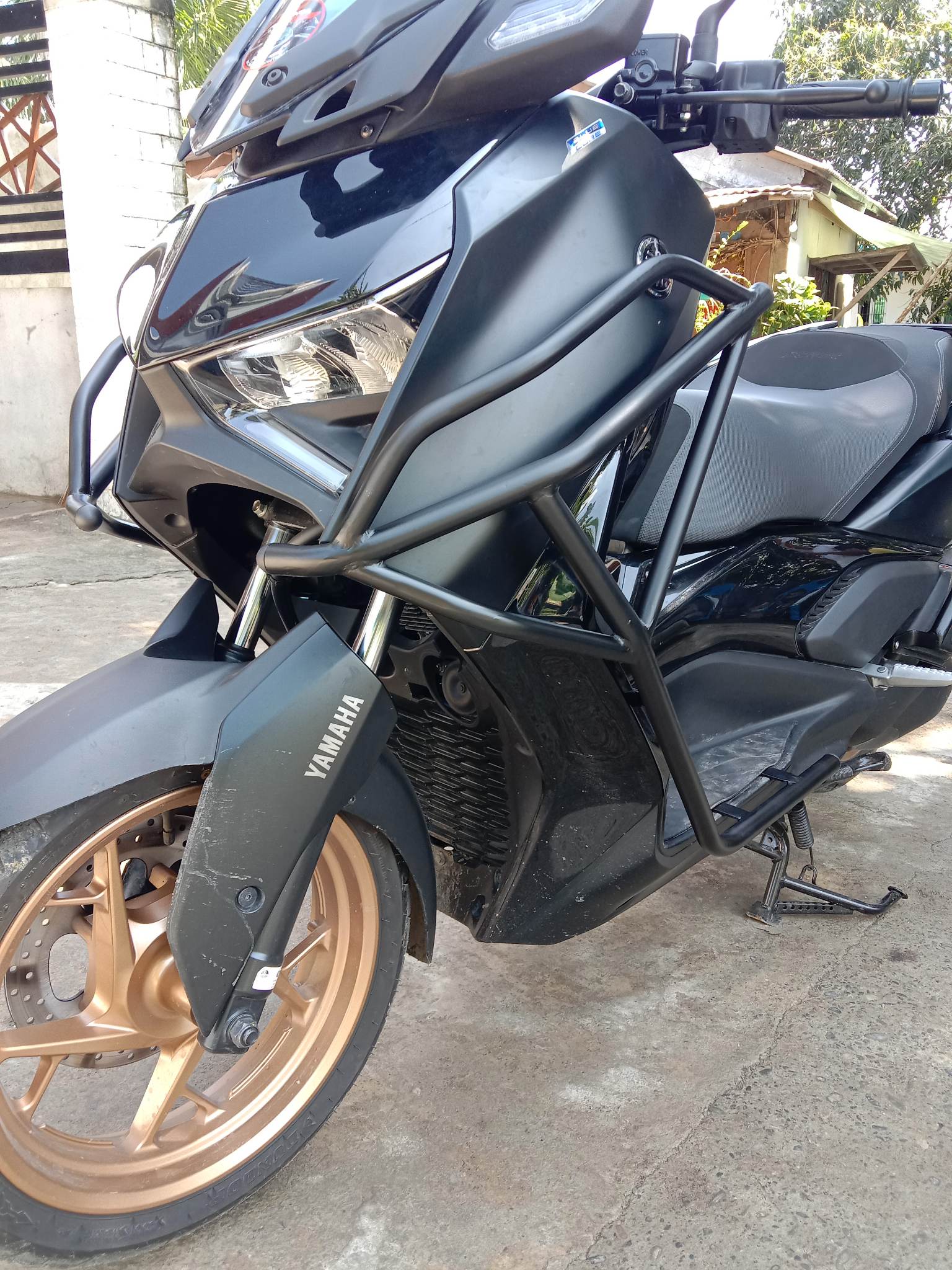 Yamaha Xmax 300 for Version 1 and Version 2 - Semi Full Crash Guard ...