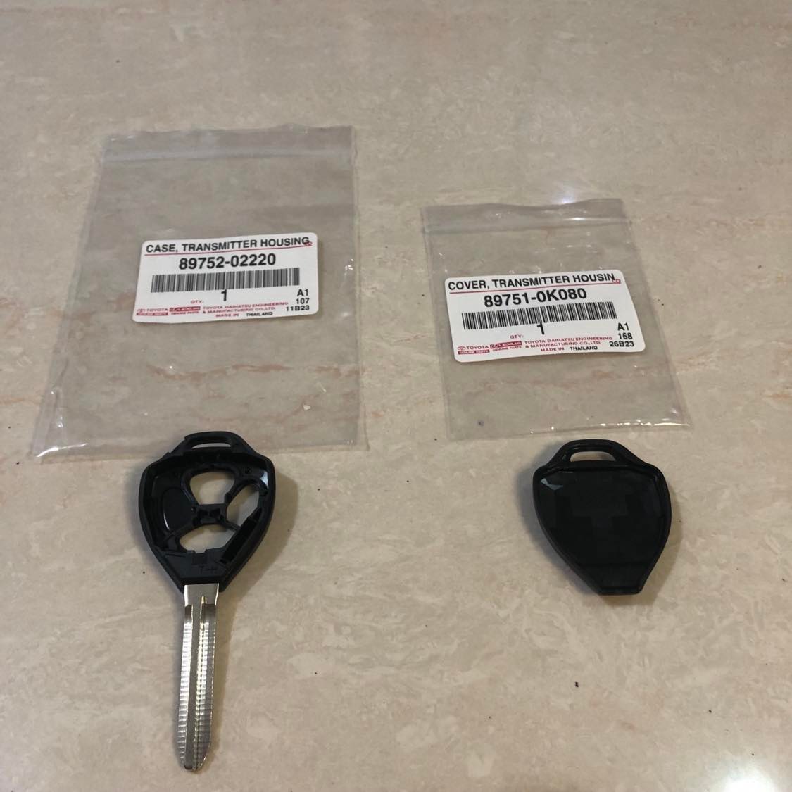 ORIGINAL TOYOTA CASE TRANSMITTER HOUSING AND COVER TRANSMITTER HOUSING ...