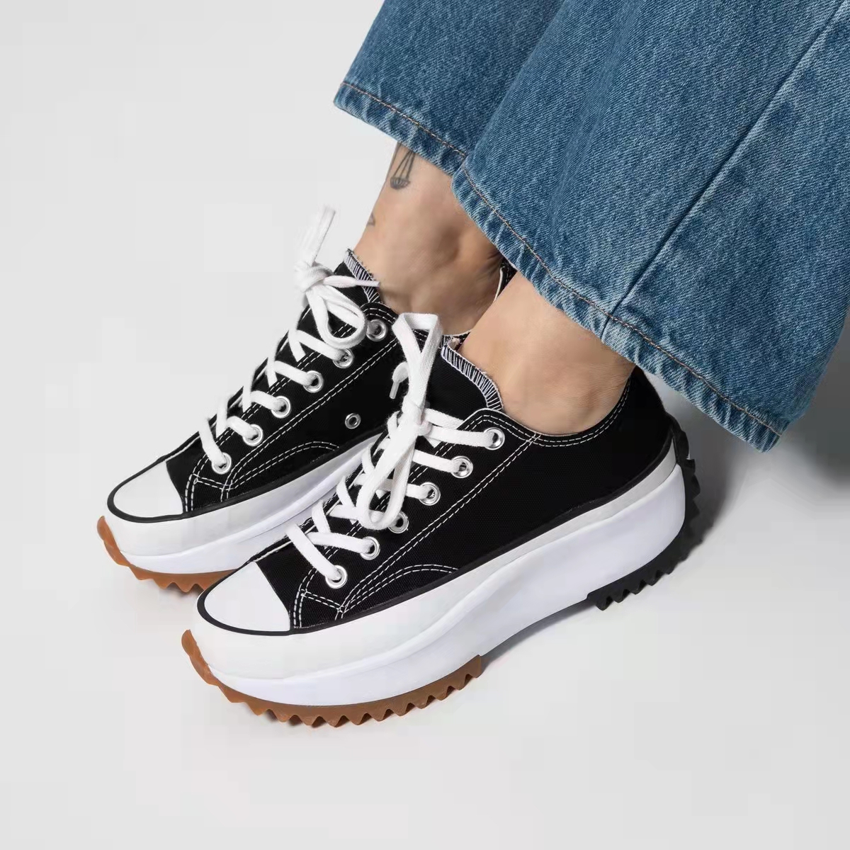 166800C Converse Run Star Hike High Top black white Gum Converse Run ...